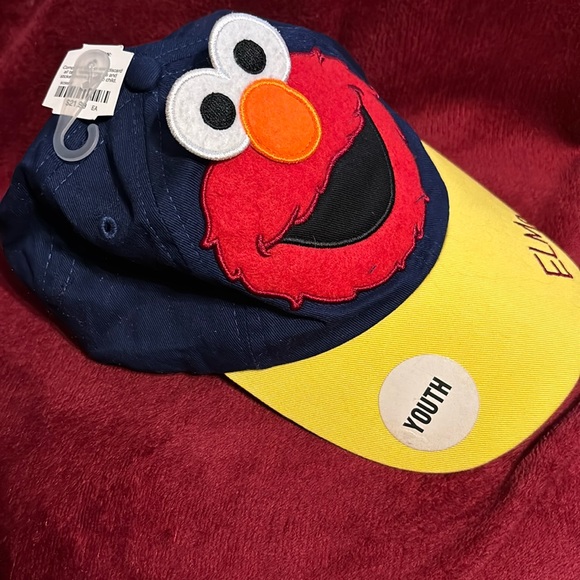 Sesame Street | Accessories | Youth Elmo Hat | Poshmark